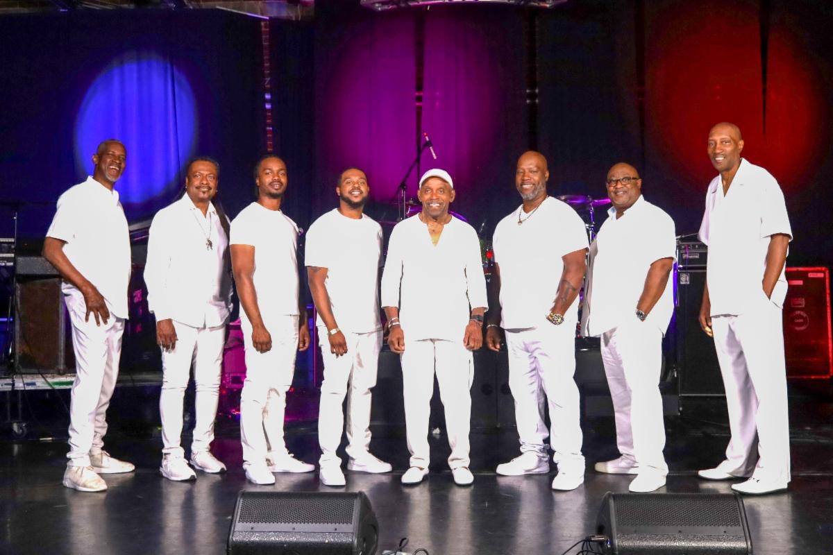 FRANKIE BEVERLY AND MAZE The Legend Continues! Imitated But NEVER ...